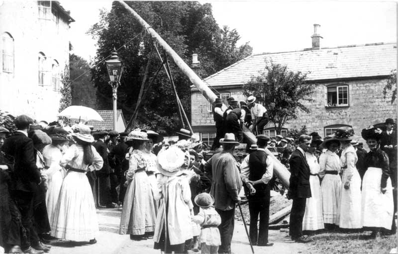 Digital Stroud : Key Landmarks - Paganhill - Maypole